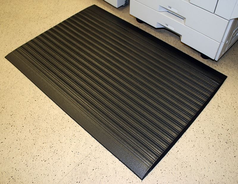 Sof Spun 5/8" | Industrial Rubber Anti-Fatigue Mats, Dock Bumpers ...