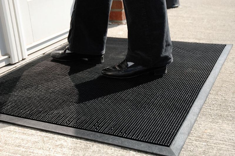 Fingertip | Industrial Rubber Anti-Fatigue Mats, Dock Bumpers, Wheel Chocks