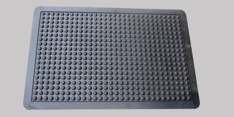 Bubble Mat | Industrial Rubber Anti-Fatigue Mats, Dock Bumpers, Wheel ...