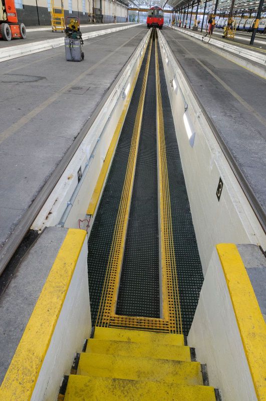 Track Grip | Industrial Rubber Anti-Fatigue Mats, Dock Bumpers, Wheel ...
