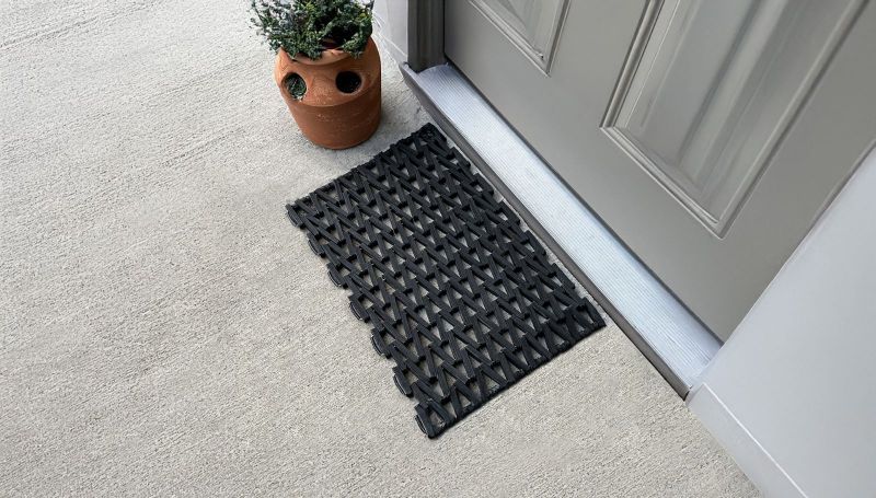 Durite 108 Heavy-Duty Recycled Tire Link Mat | Mats & Flooring ...